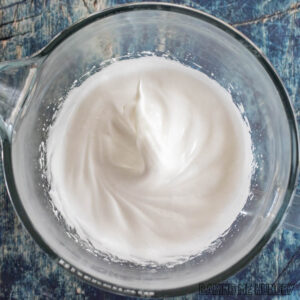 Mini Meringues : Easy Recipe for Meringue Cookies
