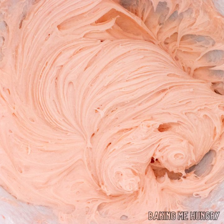 Homemade Strawberry Icing Recipe with Fresh Berries