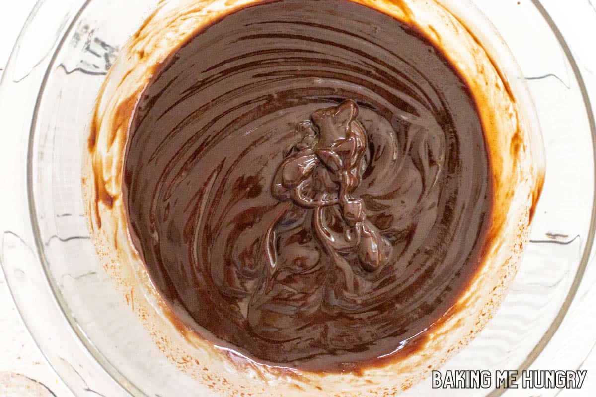 Chocolate Fudge Cupcakes Recipe with Fudge Filling
