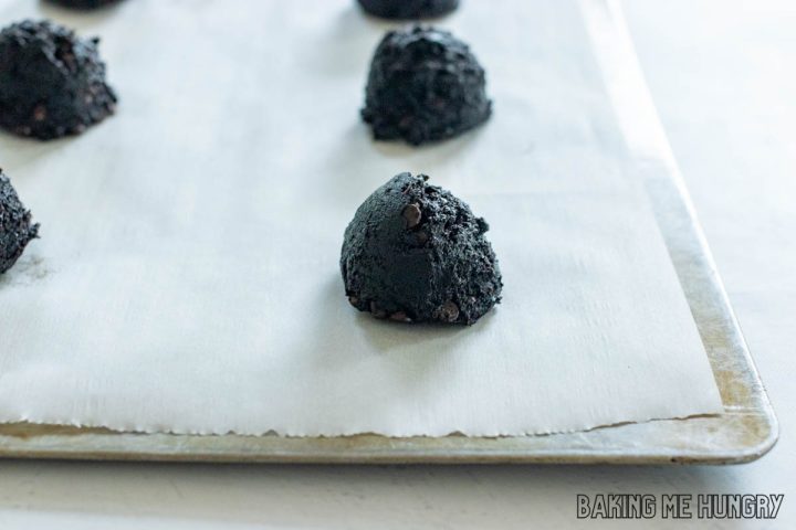Black Cocoa Cookies Recipe with Chocolate Chips
